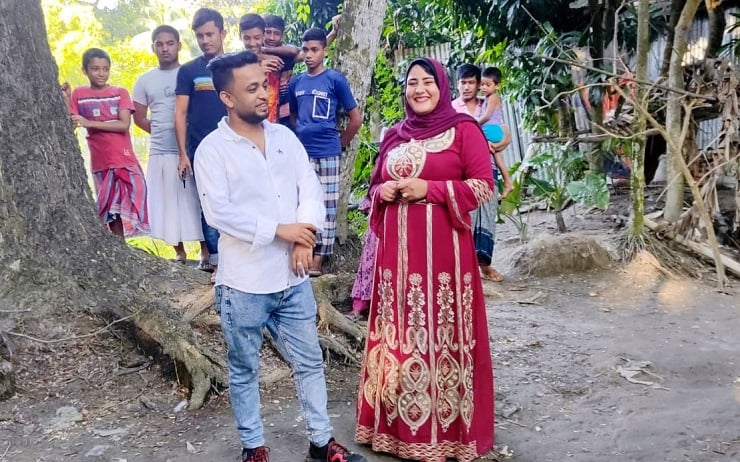 বাবুকে বিয়ে করে নোয়াখালীতে মিশরের ডালিয়া